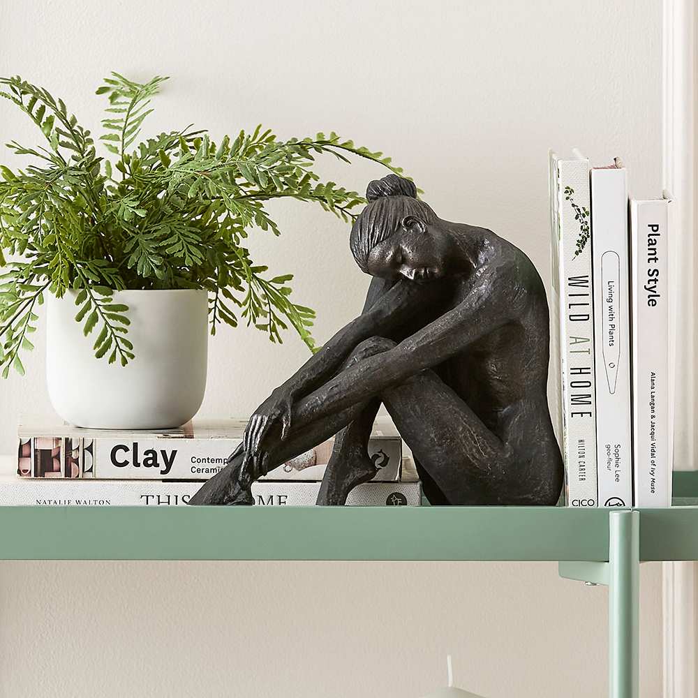 Pas De Deux White Pointing Toes Statue | Adairs