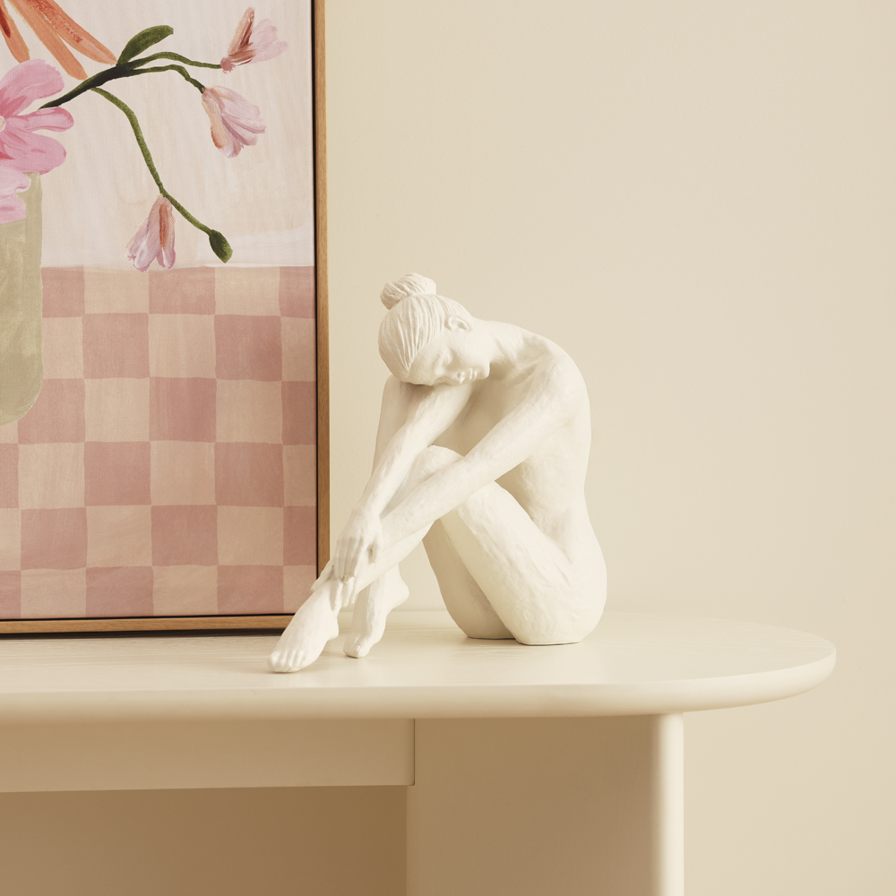 Pas De Deux White Pointing Toes Statue | Adairs