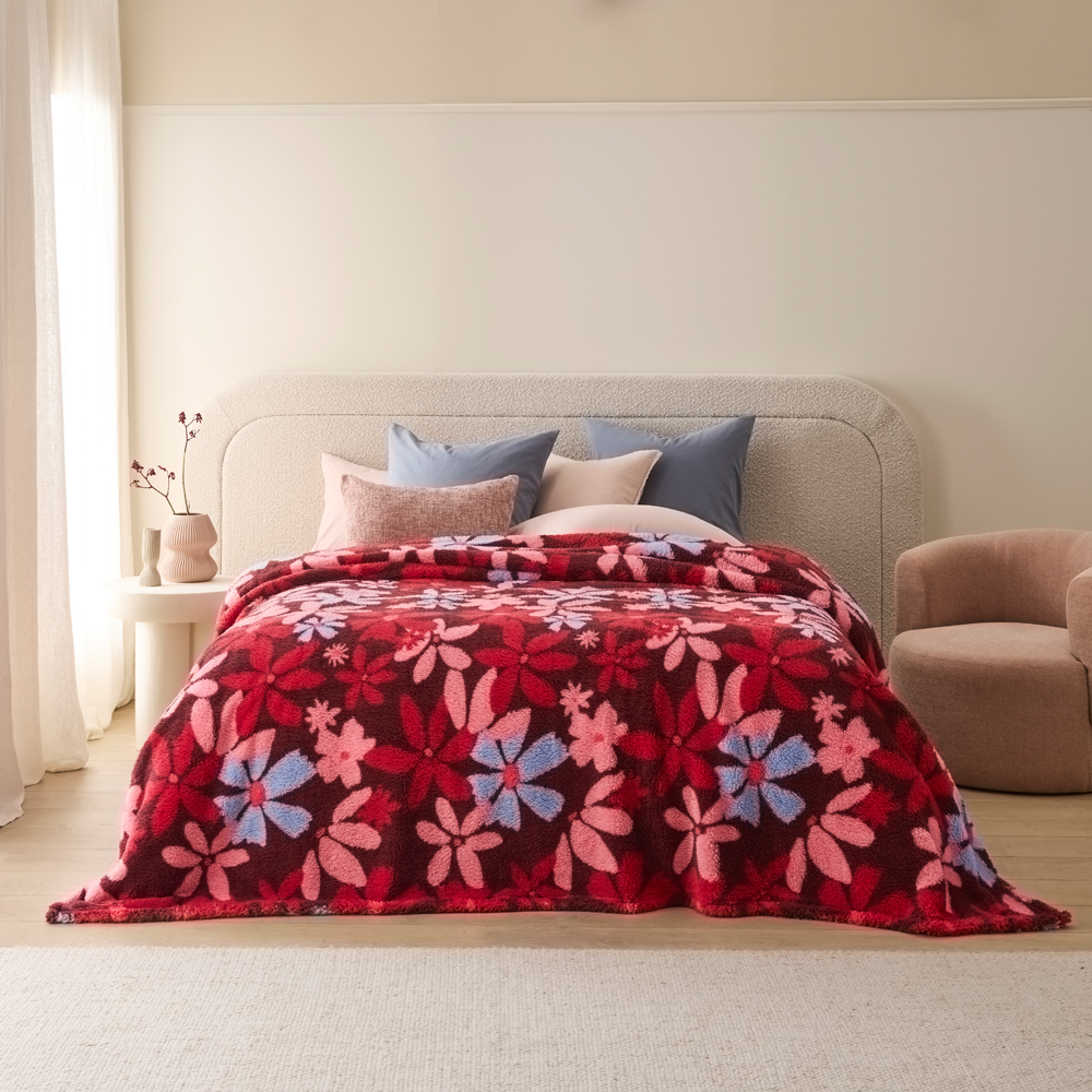 Cloud Adelaide Floral Pinks Blanket | Adairs