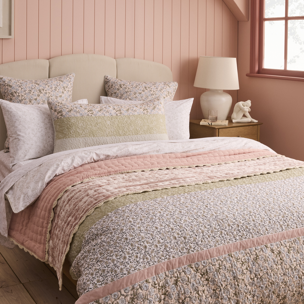 Lara Blush Velvet Throw | Adairs