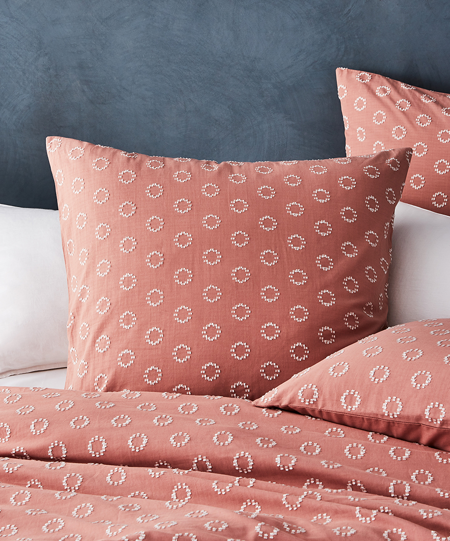Hoop Dusty Rose Quilt Cover Set | Adairs