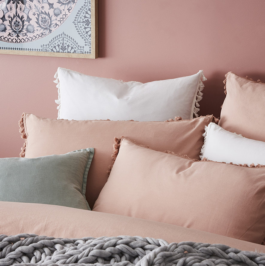 Stonewashed Tassel Cotton Quilt Cover Dusty Pink | Adairs