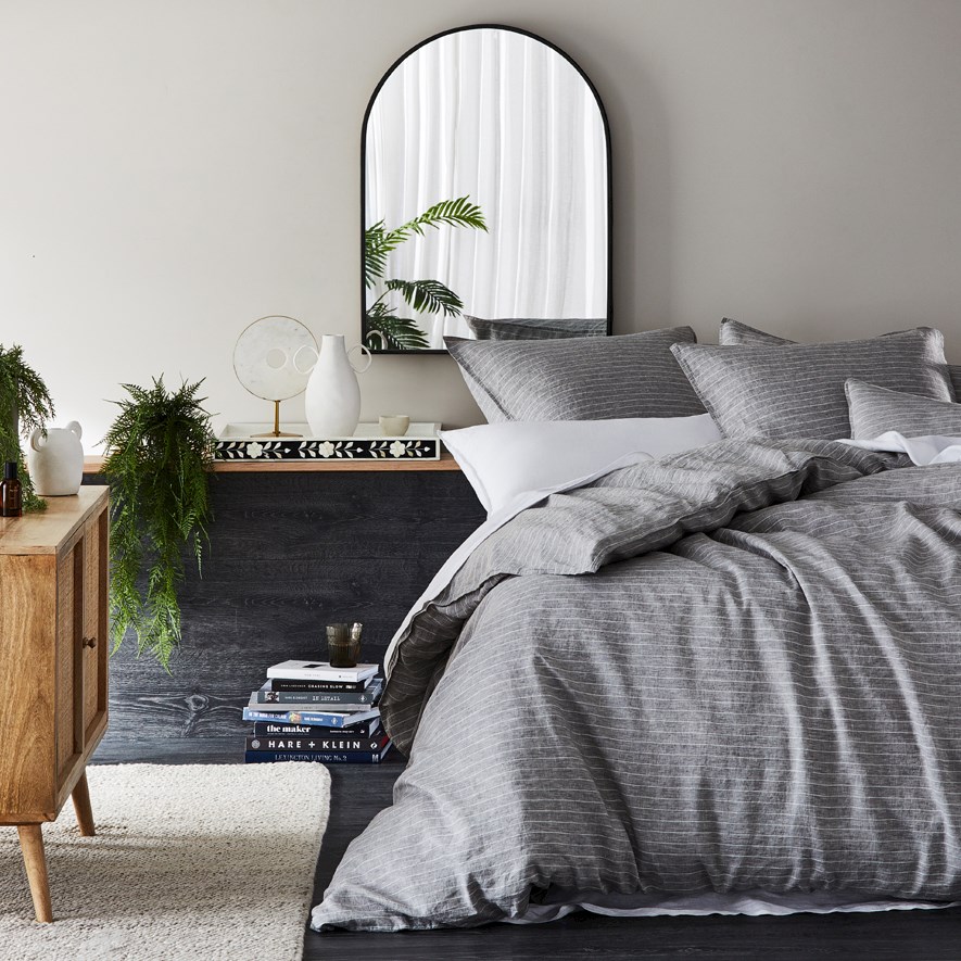 Home Republic - Gold Rim Marble White & Gold Statue Hole | Adairs